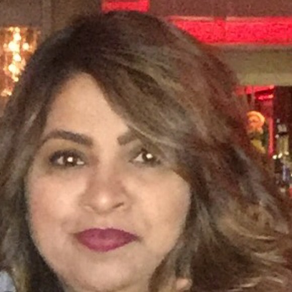 Maimoona's Closet (@moonamoona) | Poshmark